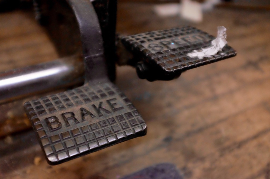Causes of a Soft Brake Pedal | Veteran Car Donations